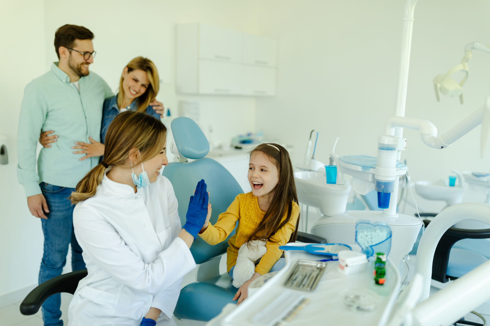 Booking Smile Exams For Your Family - Riverside Dental Group